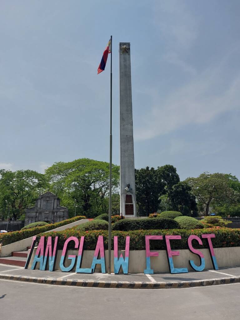 "Uy, Free Charging!" overheard at PUP Tanglaw Fest | 350 Pilipinas